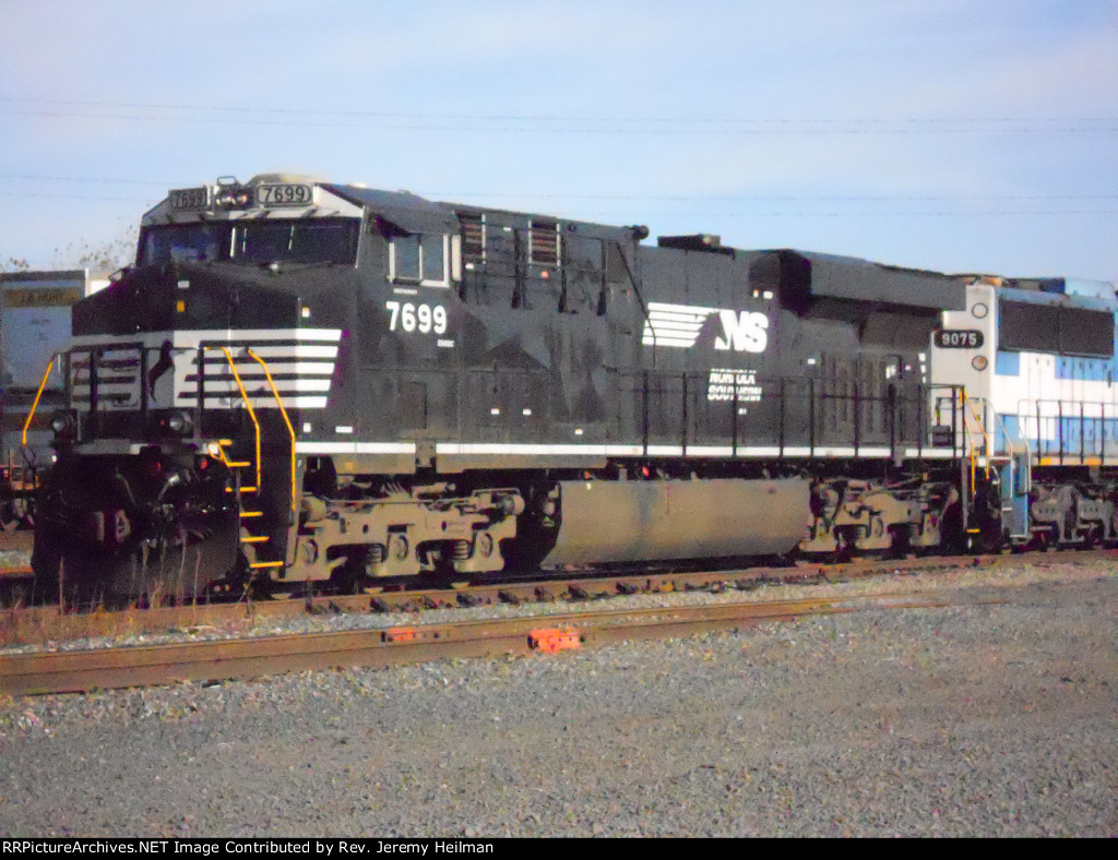 NS 7699 (1)